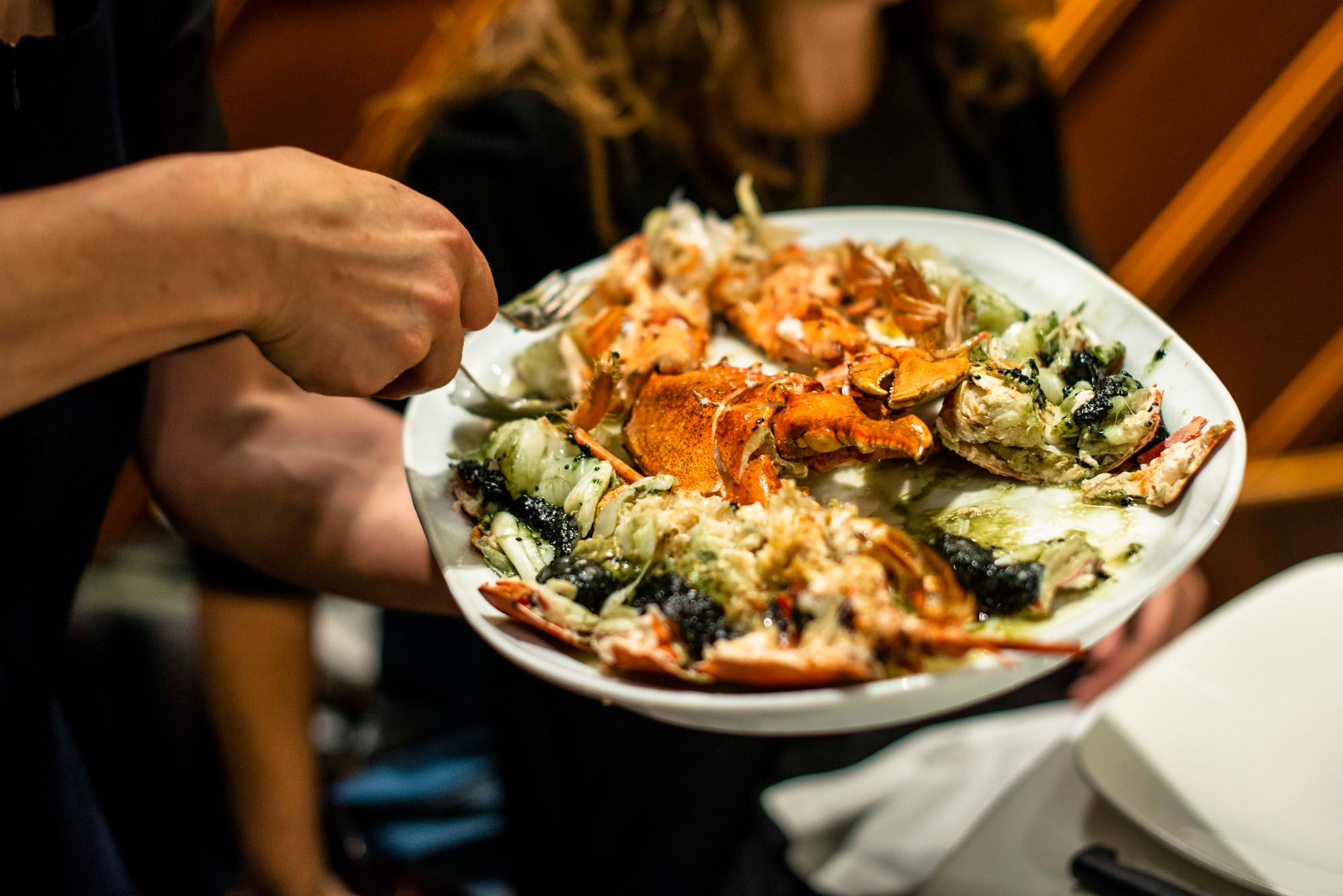 'Elkano': restaurante con cocina marina a la brasa en Getaria ...